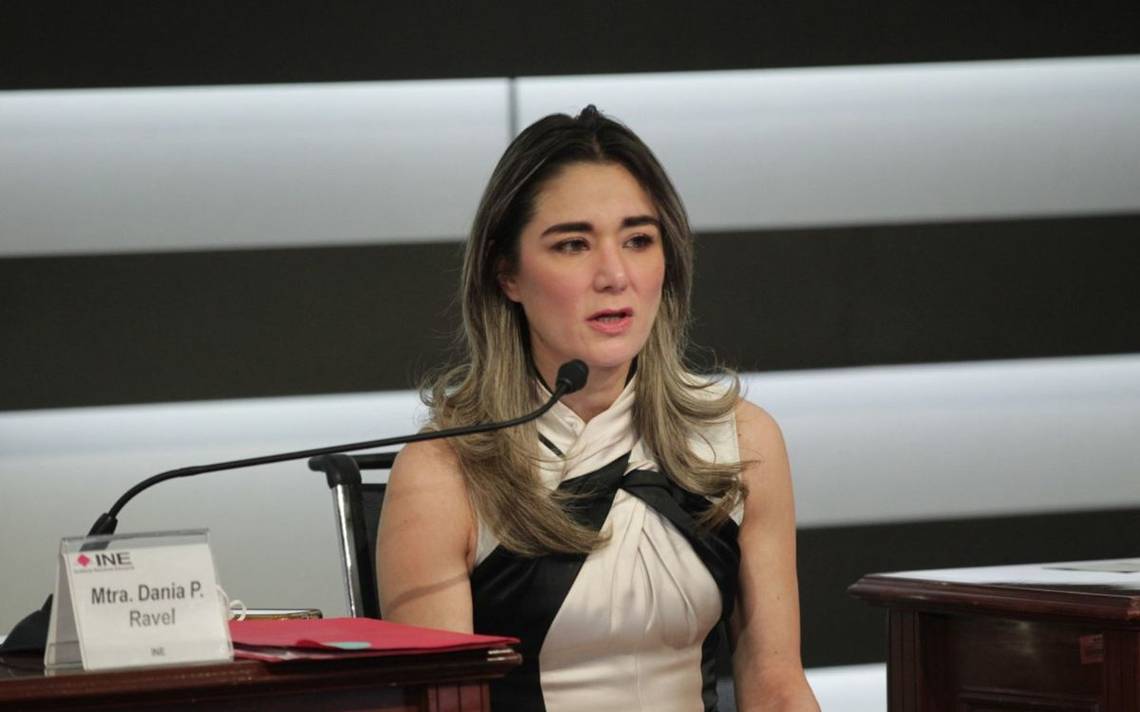 Daniela Ravel consejera del INE, advirtió que el instituto no tiene ...